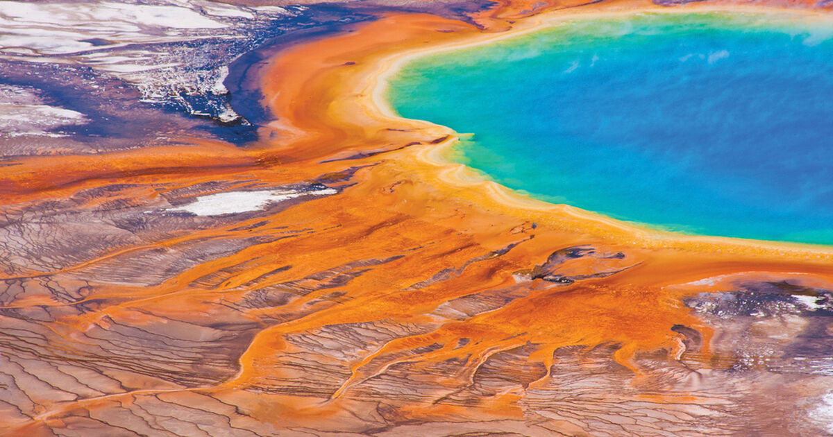 Yellowstone Geology and Geyser Tours with Private Guide